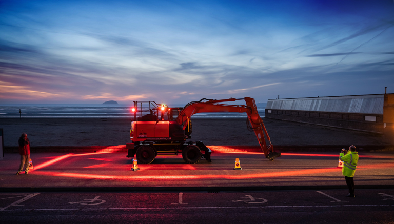FHOSS HALO Safety Exclusion® Zone 5 Lamp Kit | Speedy Hire FHOSS HALO Safety Exclusion® Zone 5 Lamp Kit | Speedy Hire